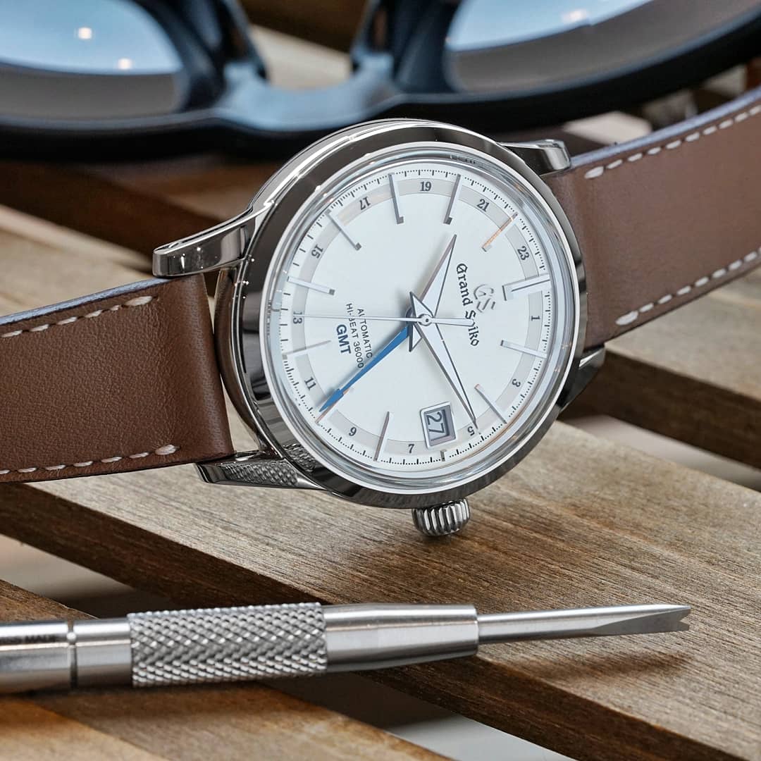 [Grand Seiko] SBGJ217 GMT | Scrolller
