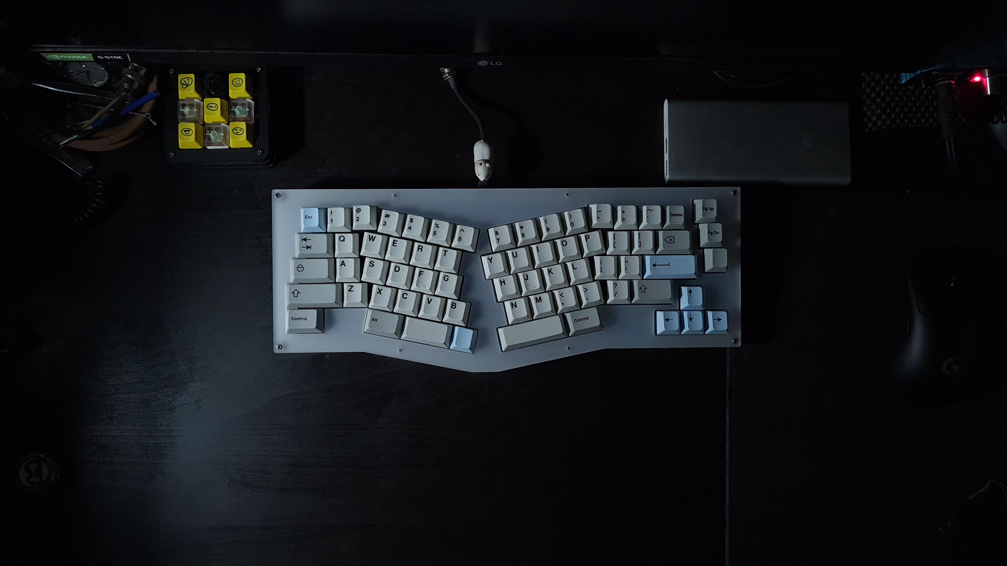 Grayscale Arisu | Scrolller