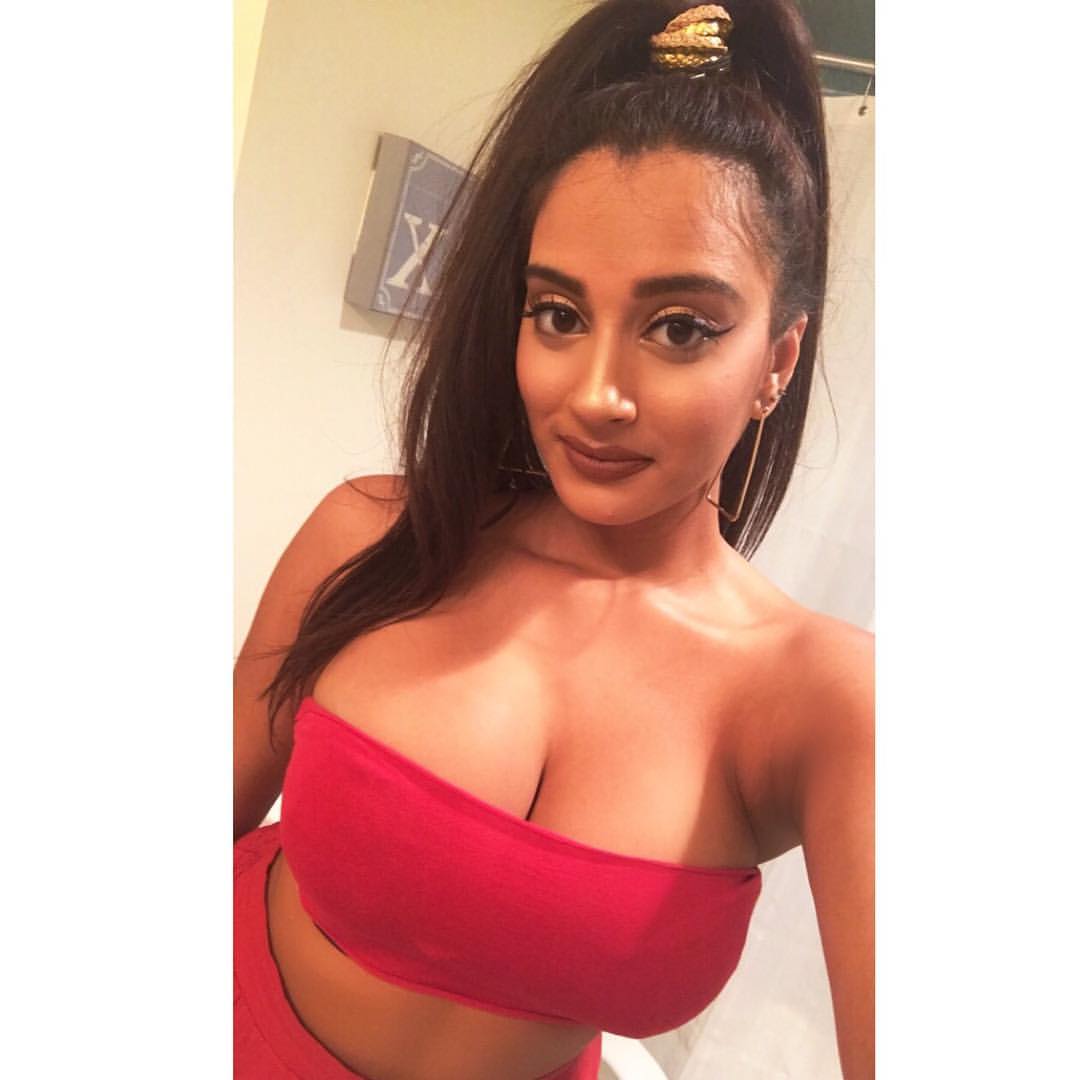 Great Rack | Scrolller