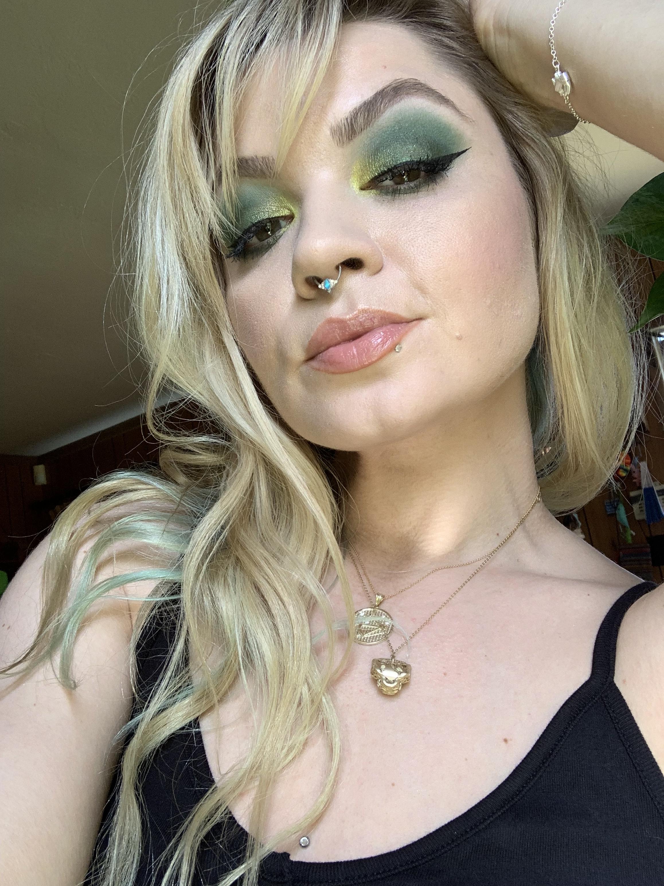 Green is My fav color | Scrolller