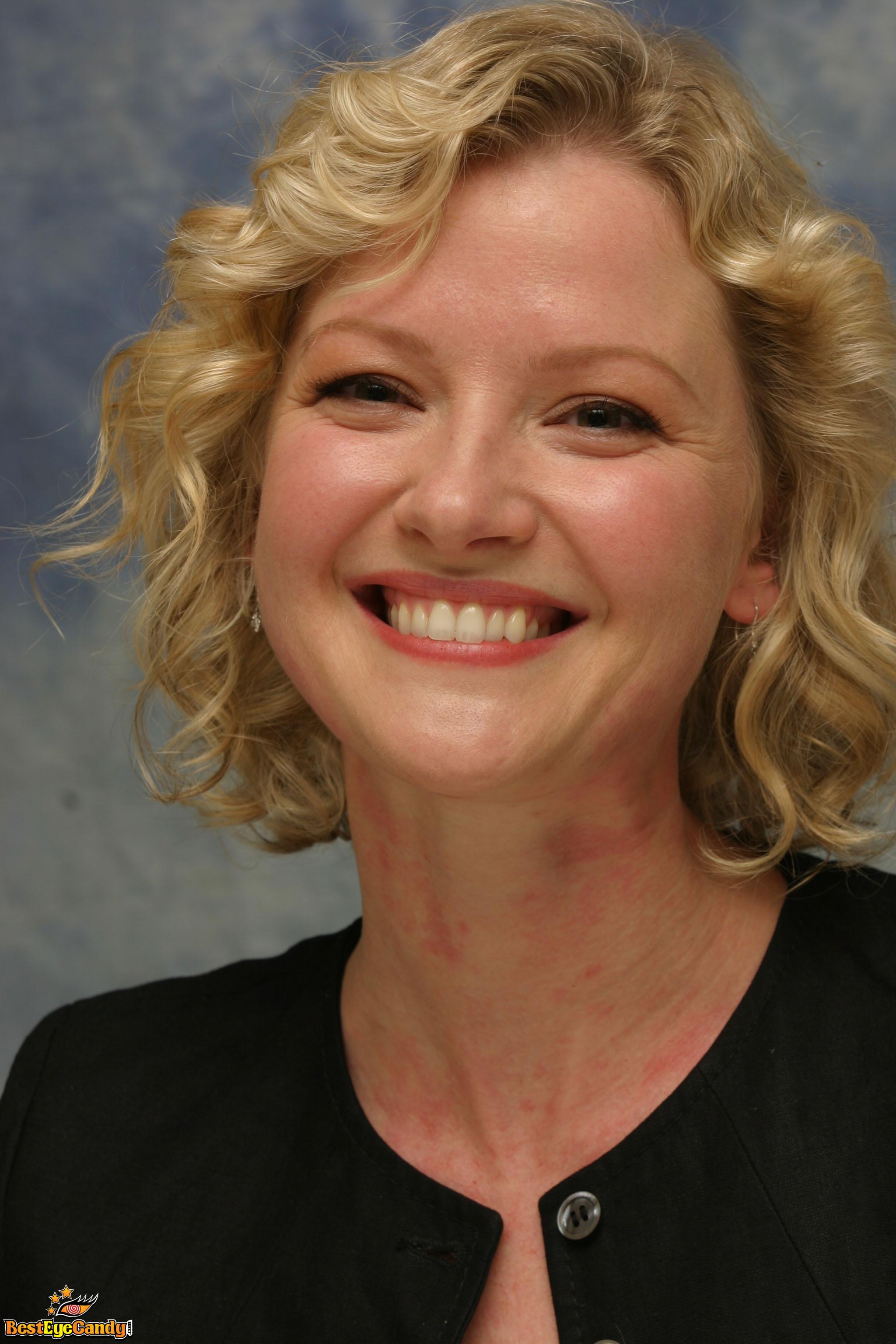 Gretchen Mol [x-post from /r/NSFWCute] | Scrolller