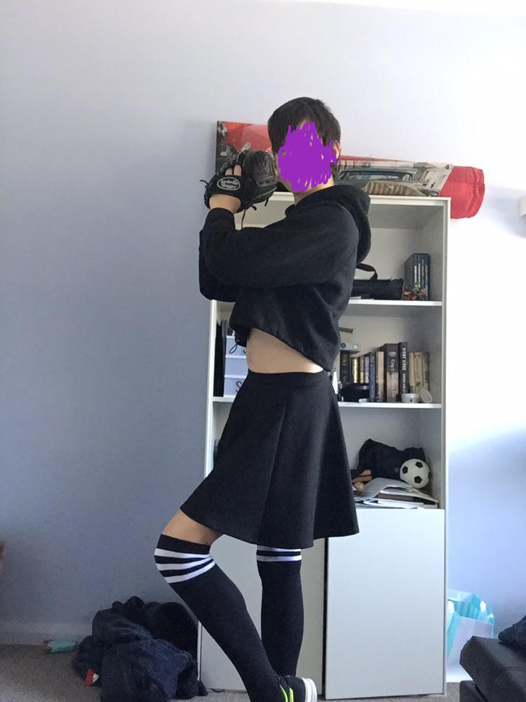 Guys let’s start a femboy baseball team | Scrolller