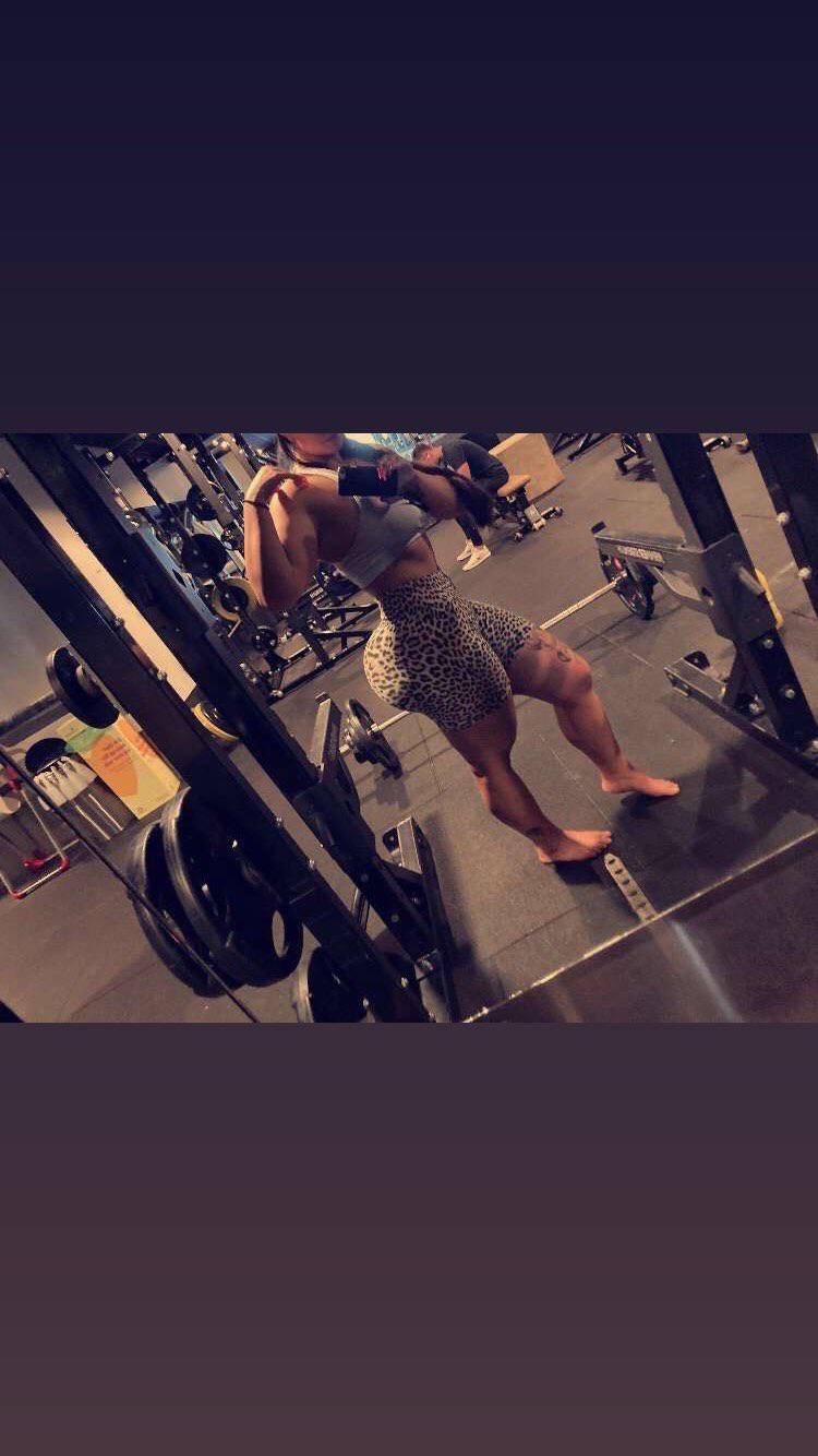 Gym🍑🍑 Scrolller