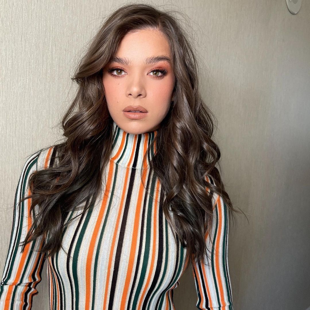 Hailee steinfeld feels incredible | Scrolller