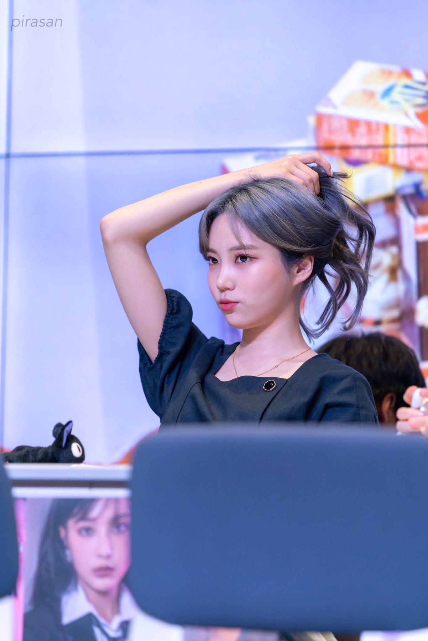 Hair tied Jueun | Scrolller