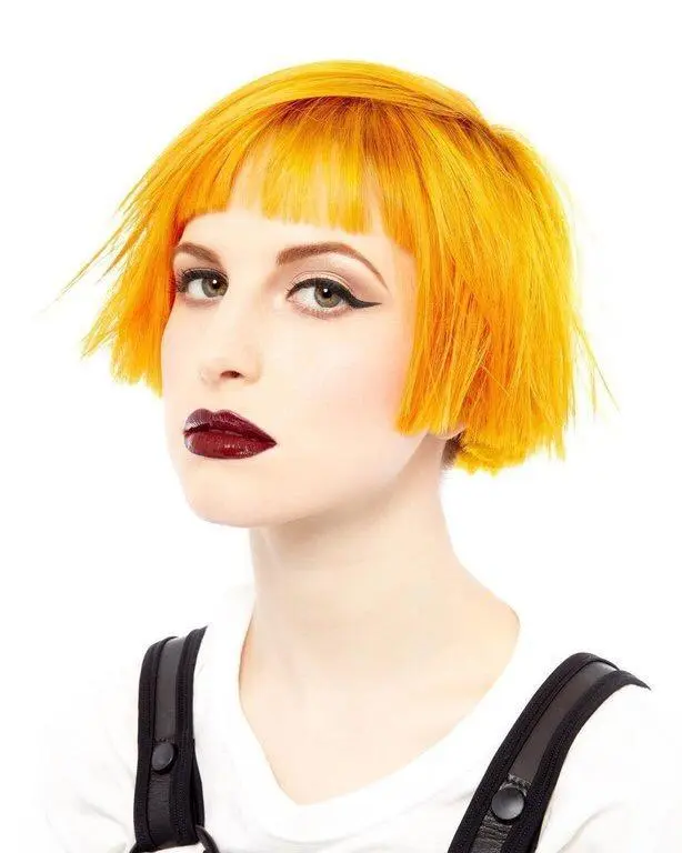 Haley Williams Scrolller