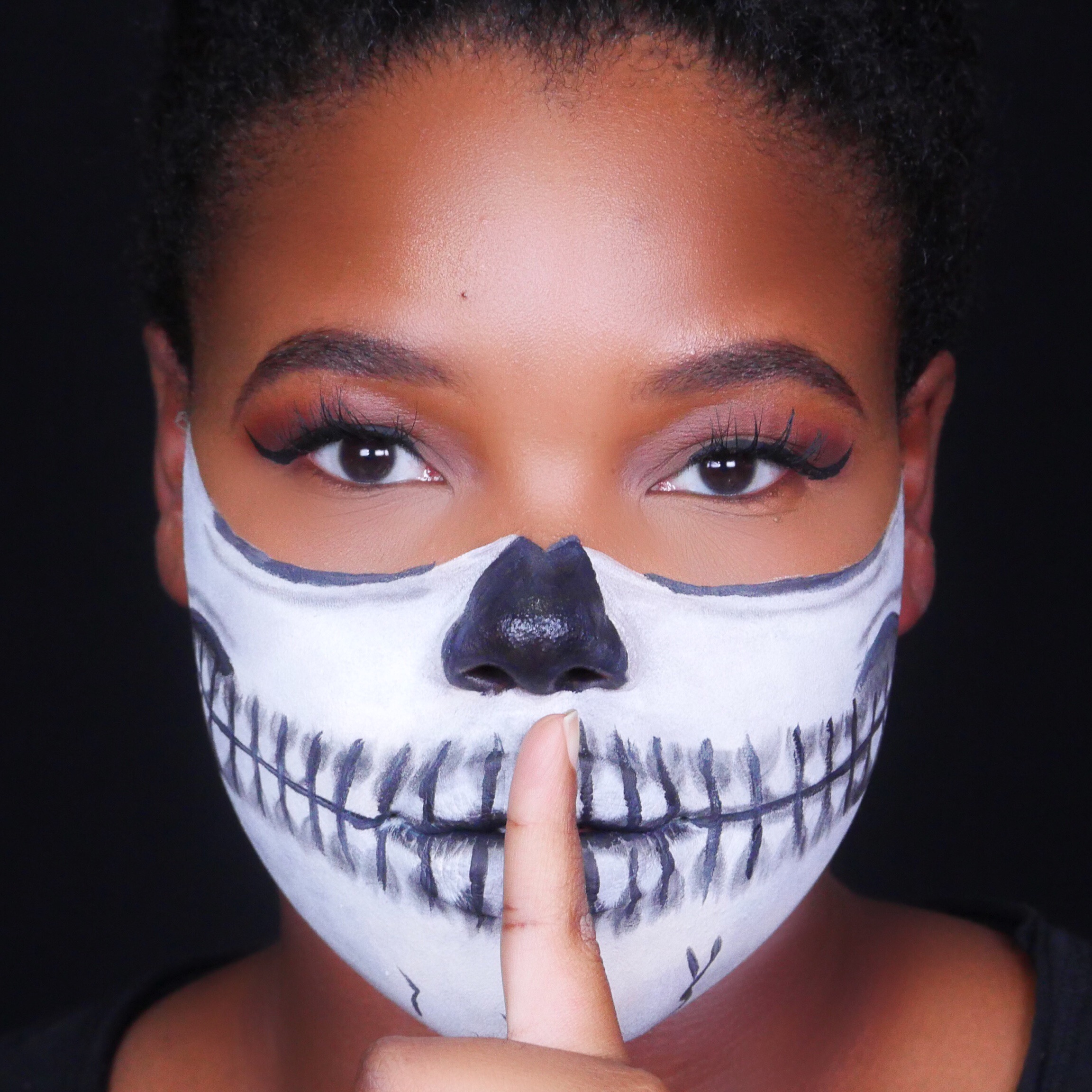 Half skull makeup - Do we like?? | Scrolller