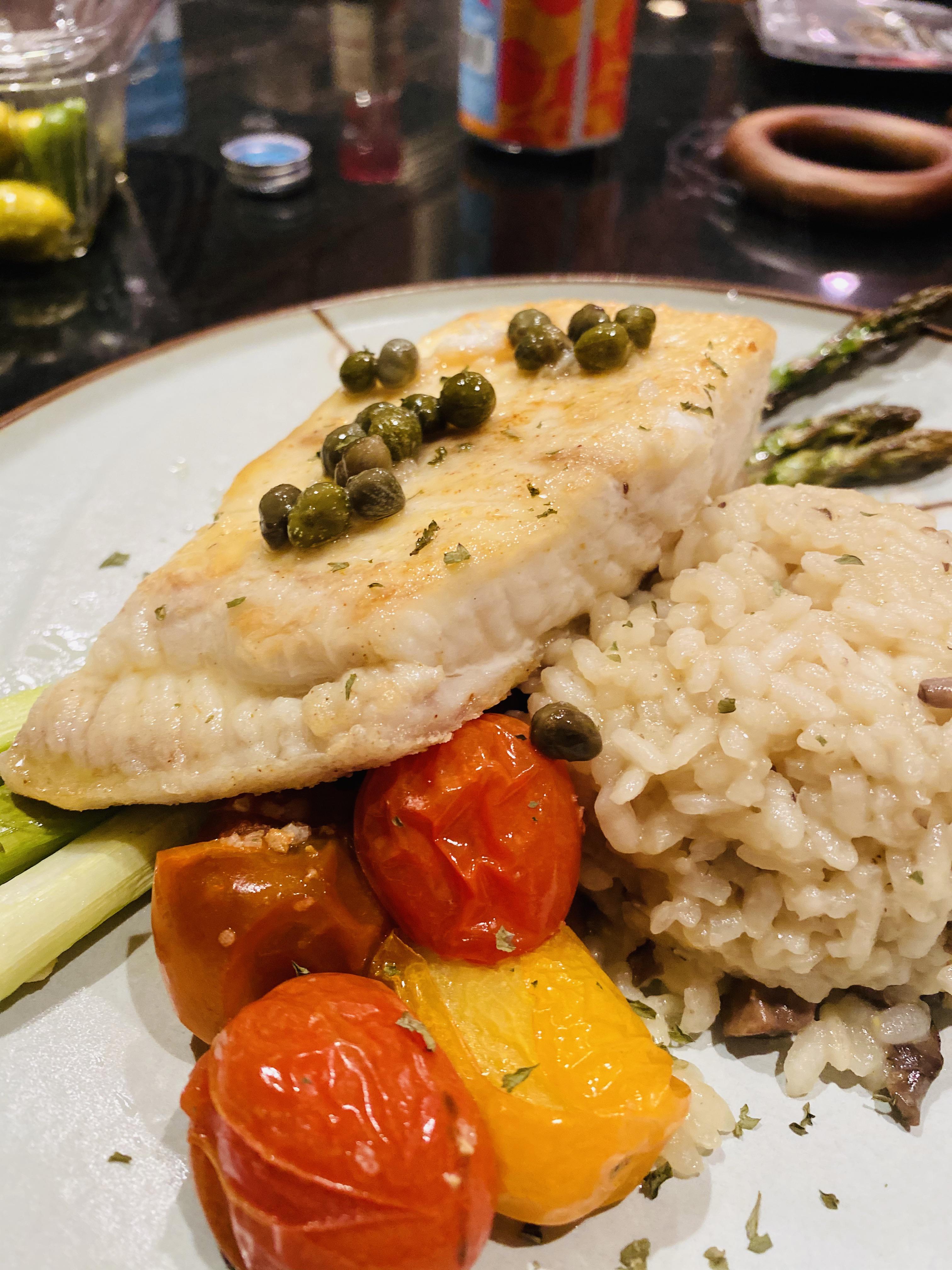 Halibut piccata with asparagus, cherry tomatoes and mushroom risotto ! | Scrolller