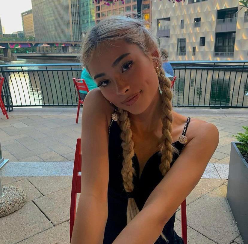 Hana Kuroda | Scrolller