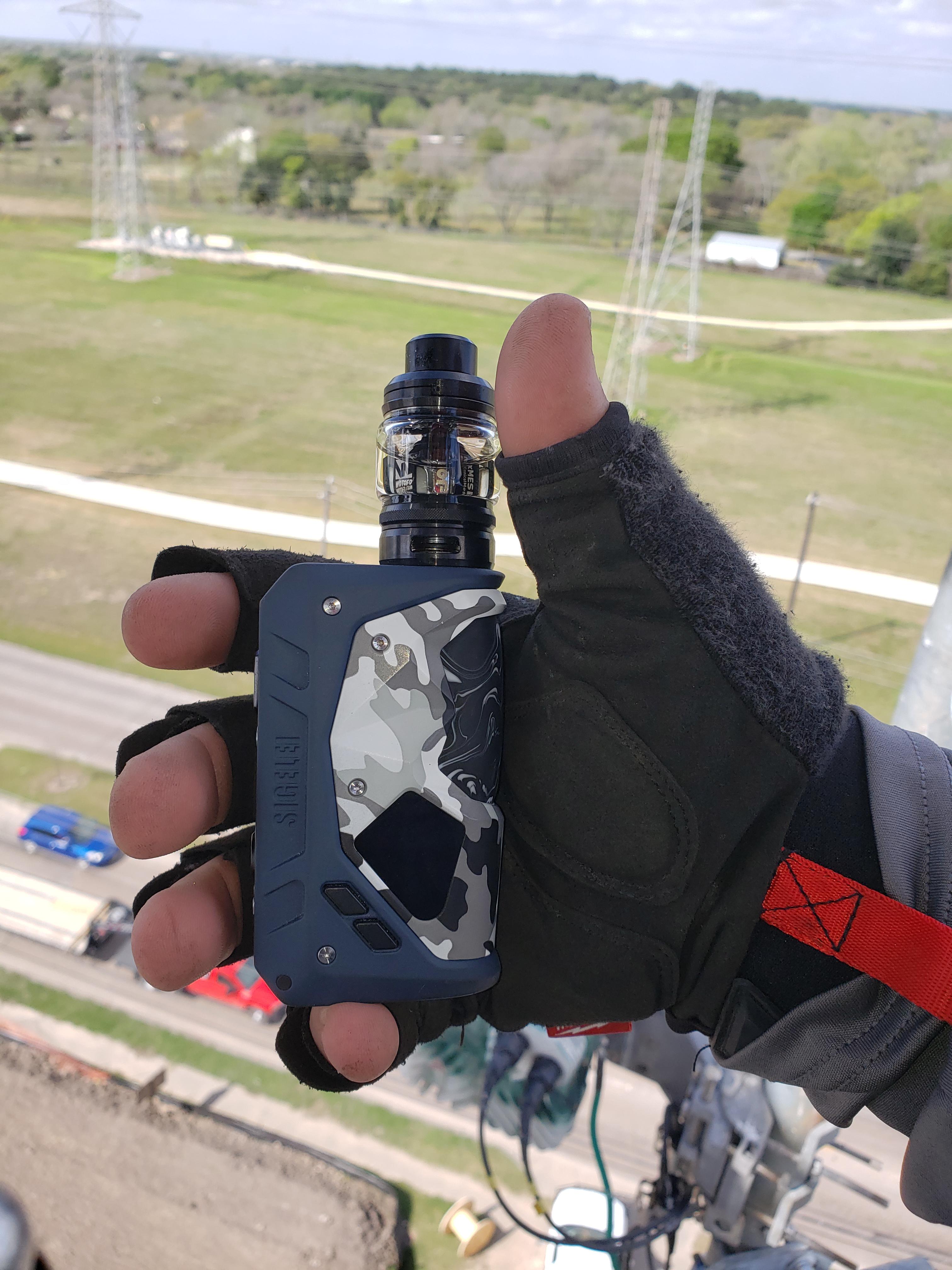 Hand check at 400 feet | Scrolller
