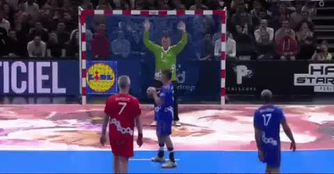 Handball penalty | Scrolller