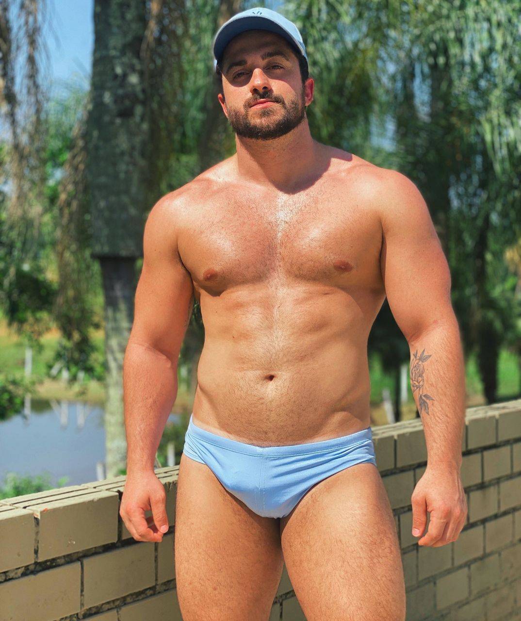 Handsome | Scrolller