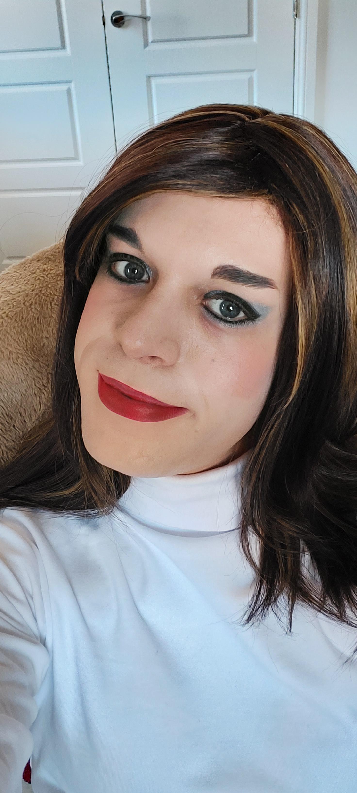 Happy and smiley ☺ | Scrolller