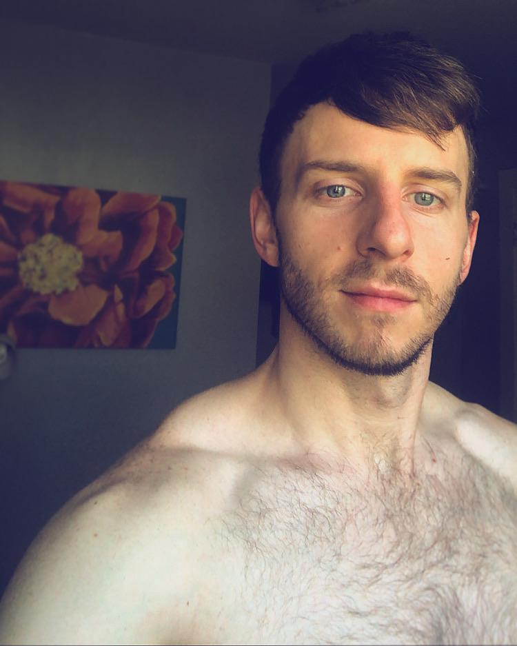 Happy Friday 😘😈 | Scrolller