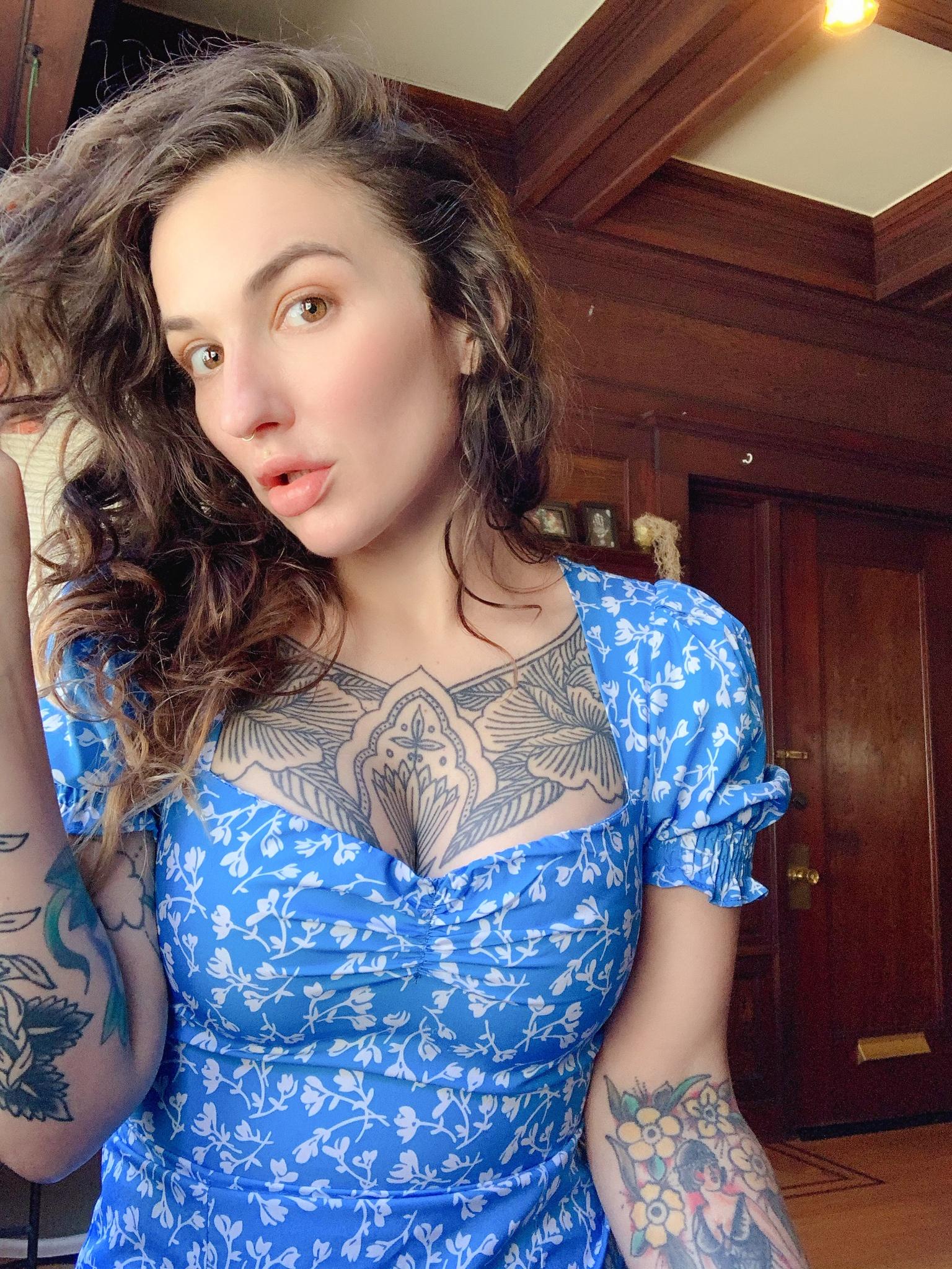 happy friday! love y’all | Scrolller