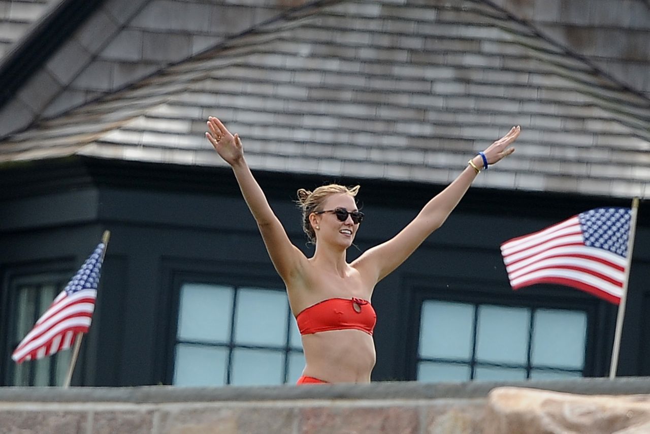 Happy Independence Day, Karlie! | Scrolller