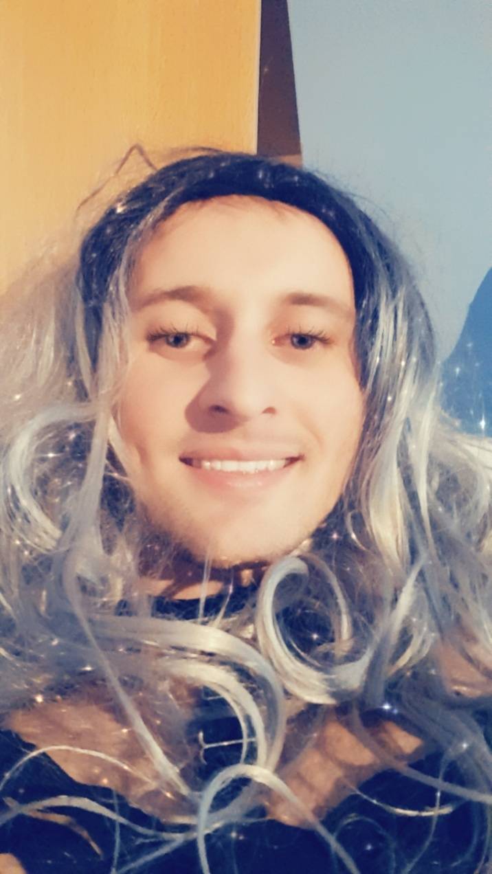 Happy New year🎉 first selfie🙈 | Scrolller