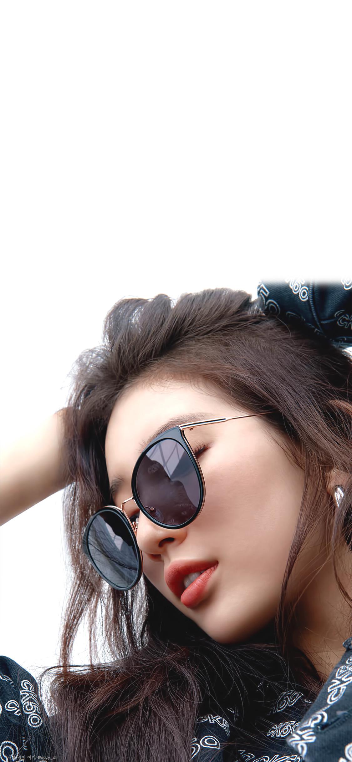 Happy Suzy Day #80 | Scrolller