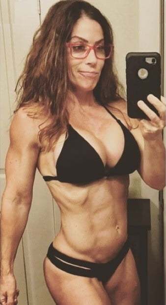 Hardbody | Scrolller