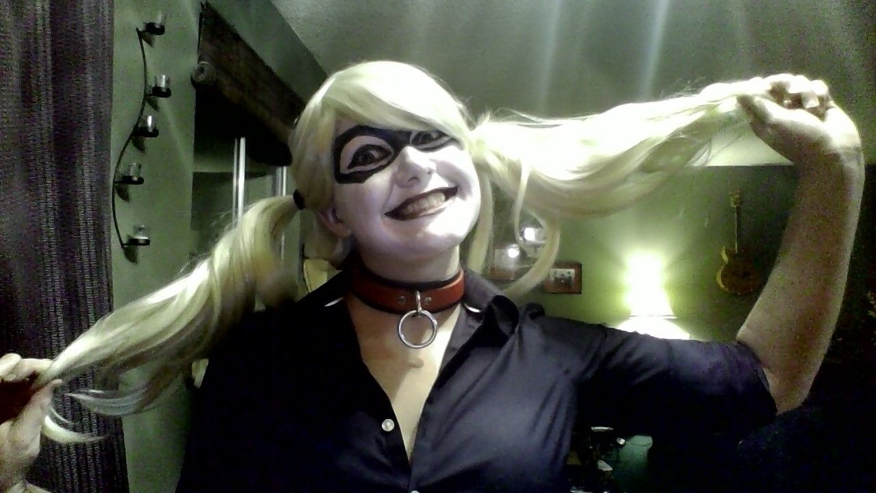 Harley Quinn's [f]eeling frisky | Scrolller
