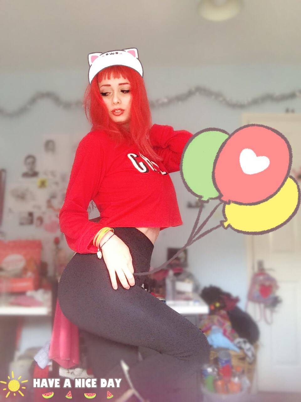 Have a nice day sweeties 🌞 Here’s me makin’ my Bimbo debut! | Scrolller