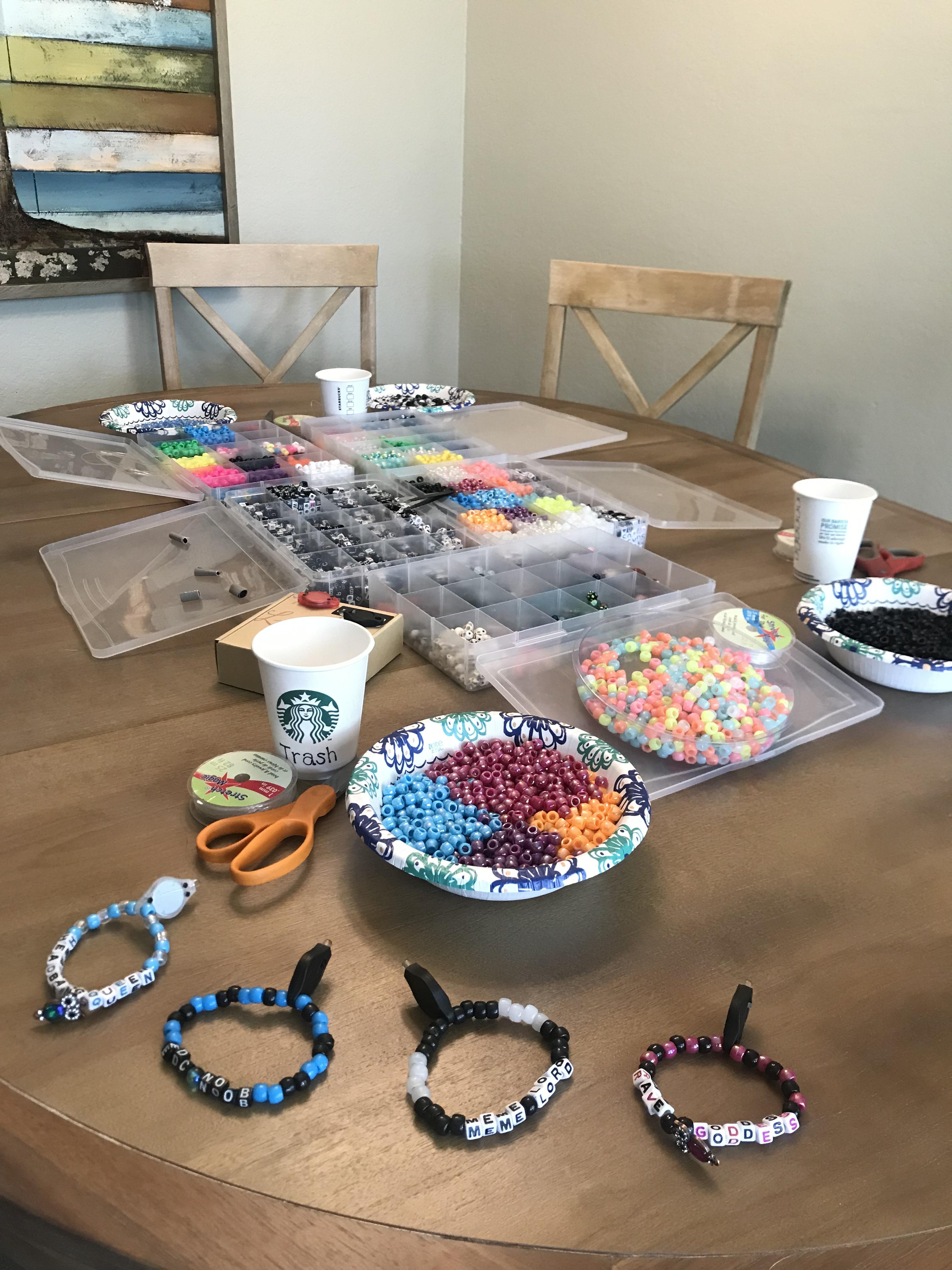 Having a kandi party today 🙌 only 3 weeks to edc!! | Scrolller