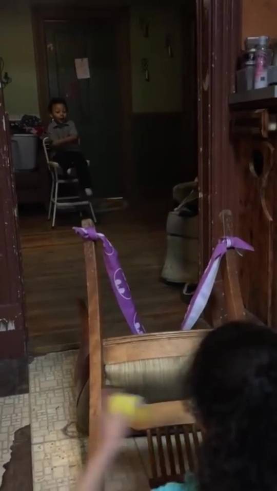 Headshot | Scrolller