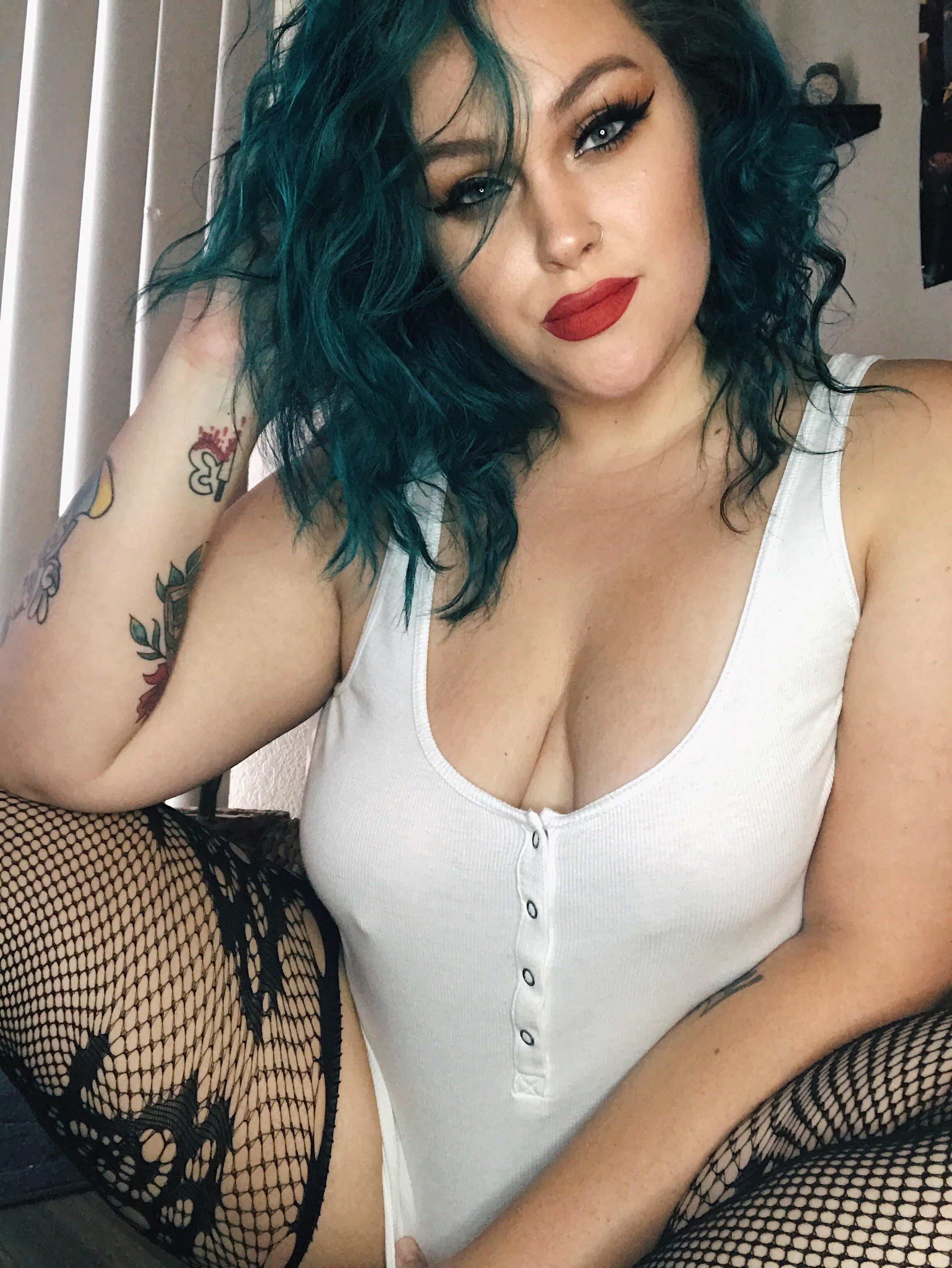 Can you help me unbutton this | Scrolller