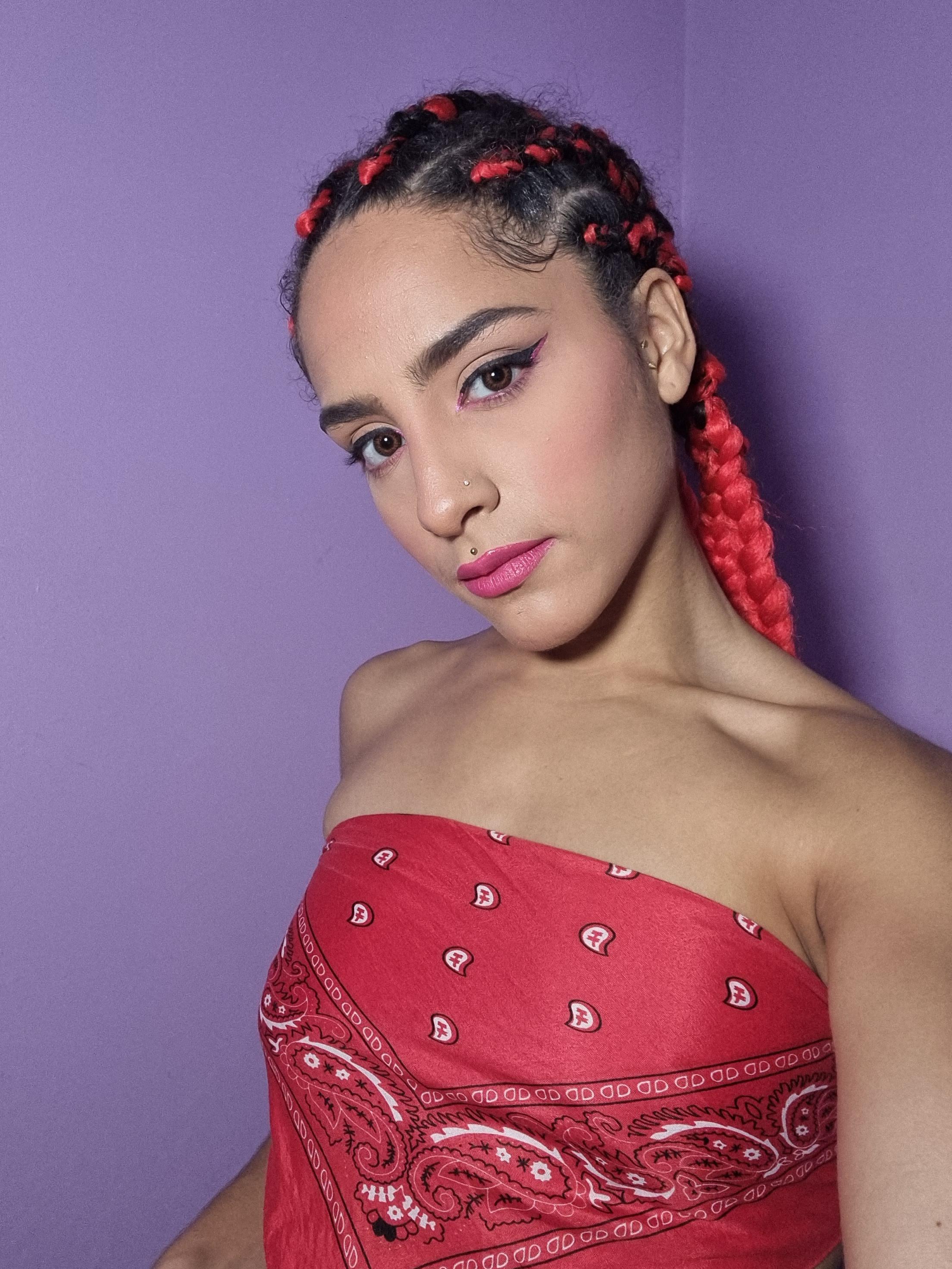 Hello! 21F 👋😜 | Scrolller