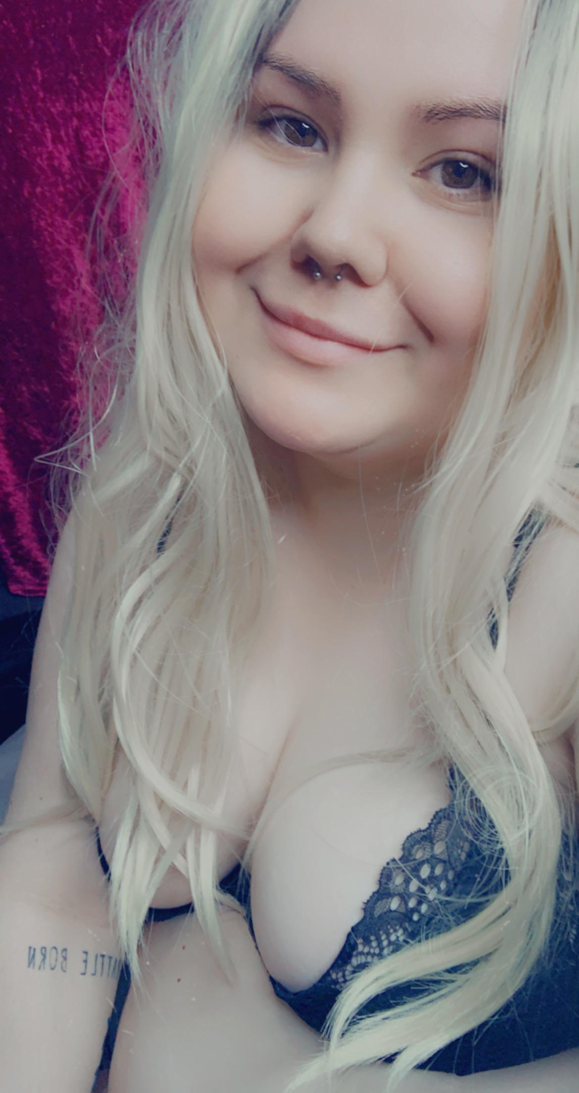 Hello :) | Scrolller