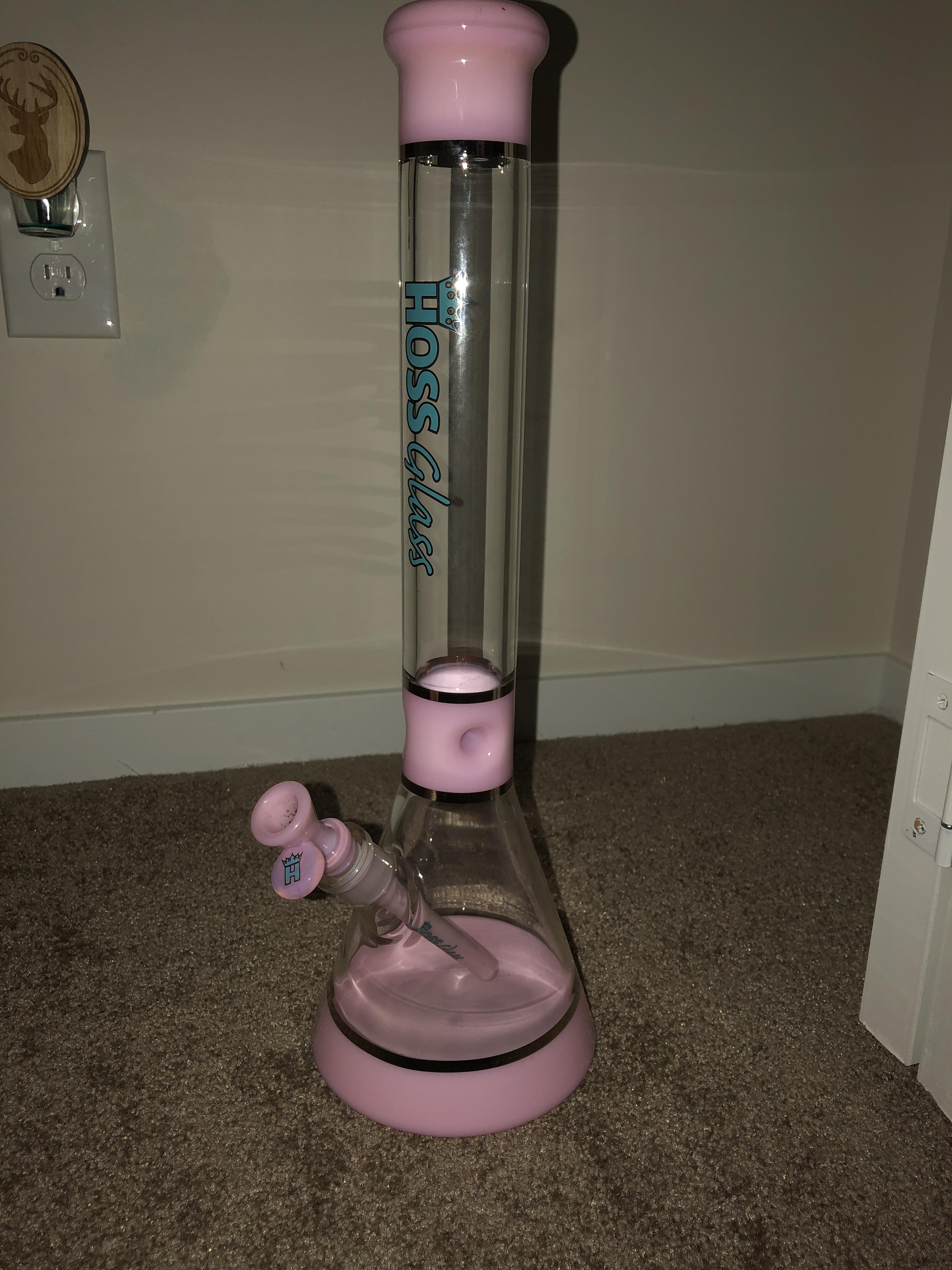 hello everyone soooo finished cleaning my bong and the downstem amd bowl are STUCK!!!! | Scrolller