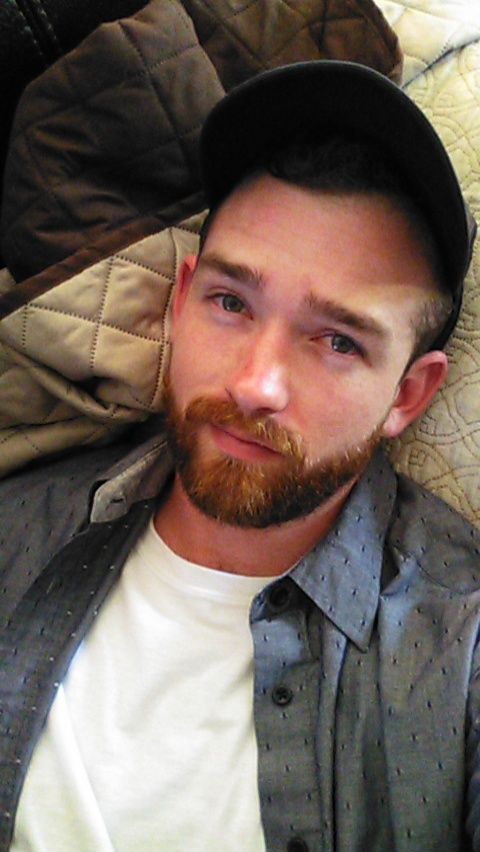 Hello handsome guys | Scrolller