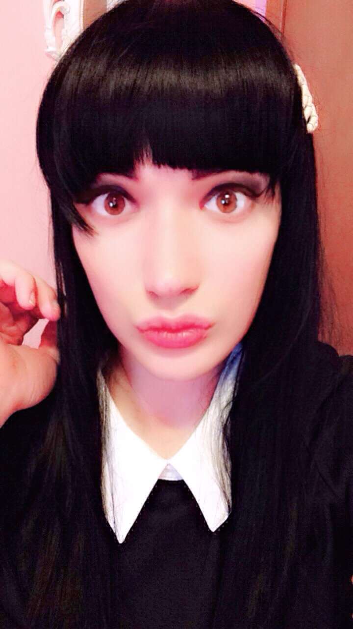 Hello loves | Scrolller