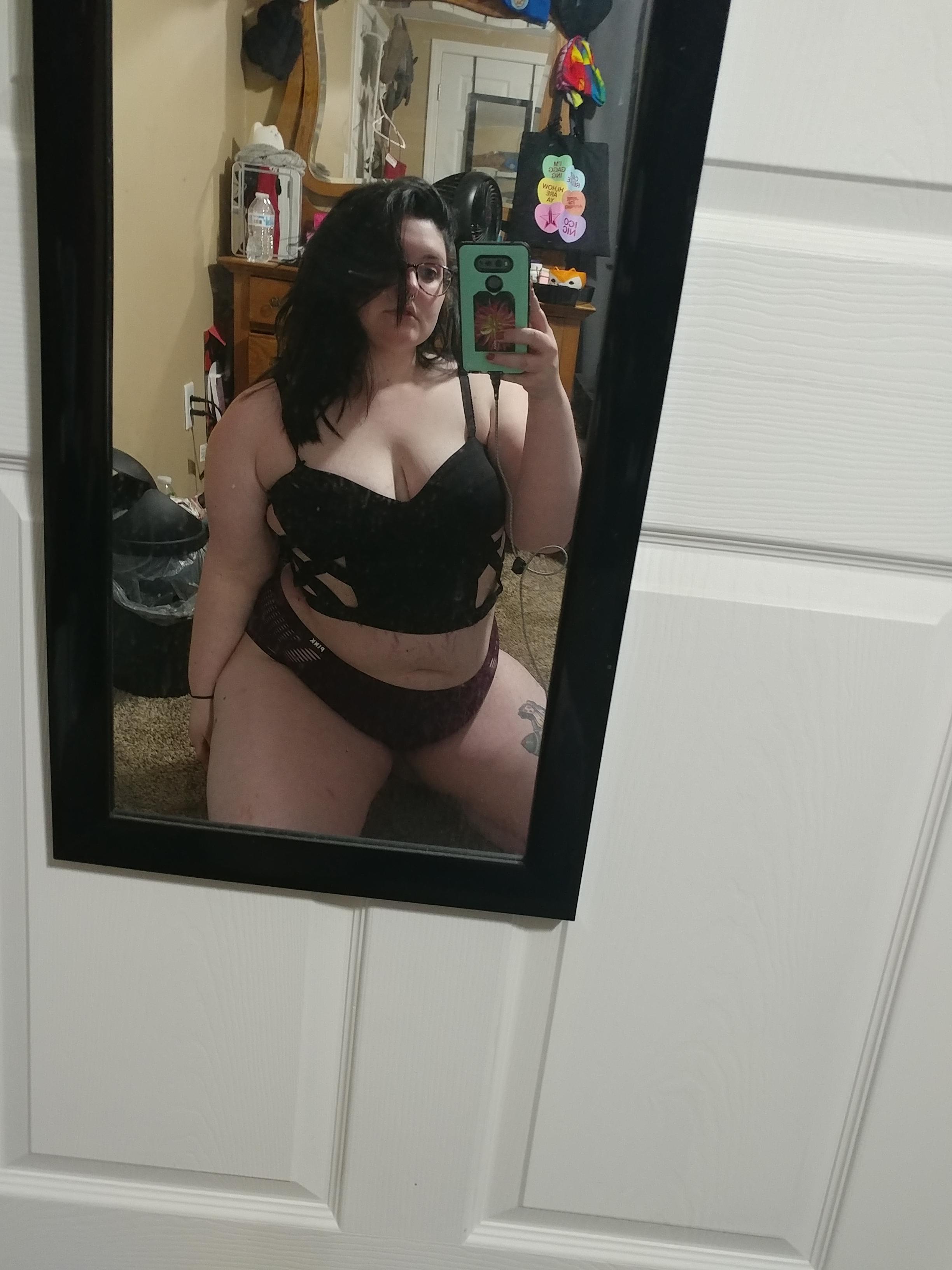 Hello night owls | Scrolller