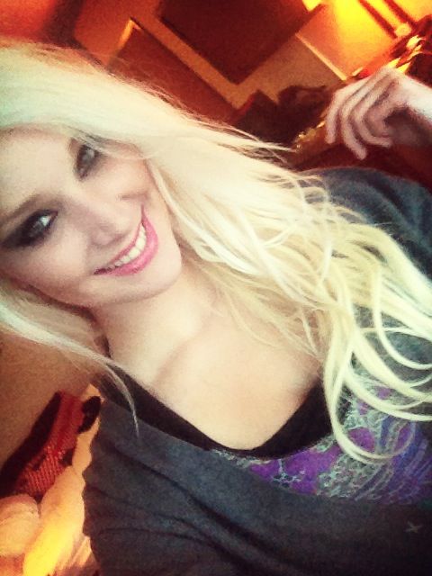 hello reddit | Scrolller