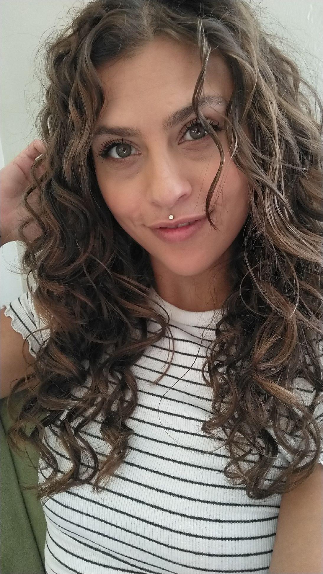 Hello there [Over 18] | Scrolller