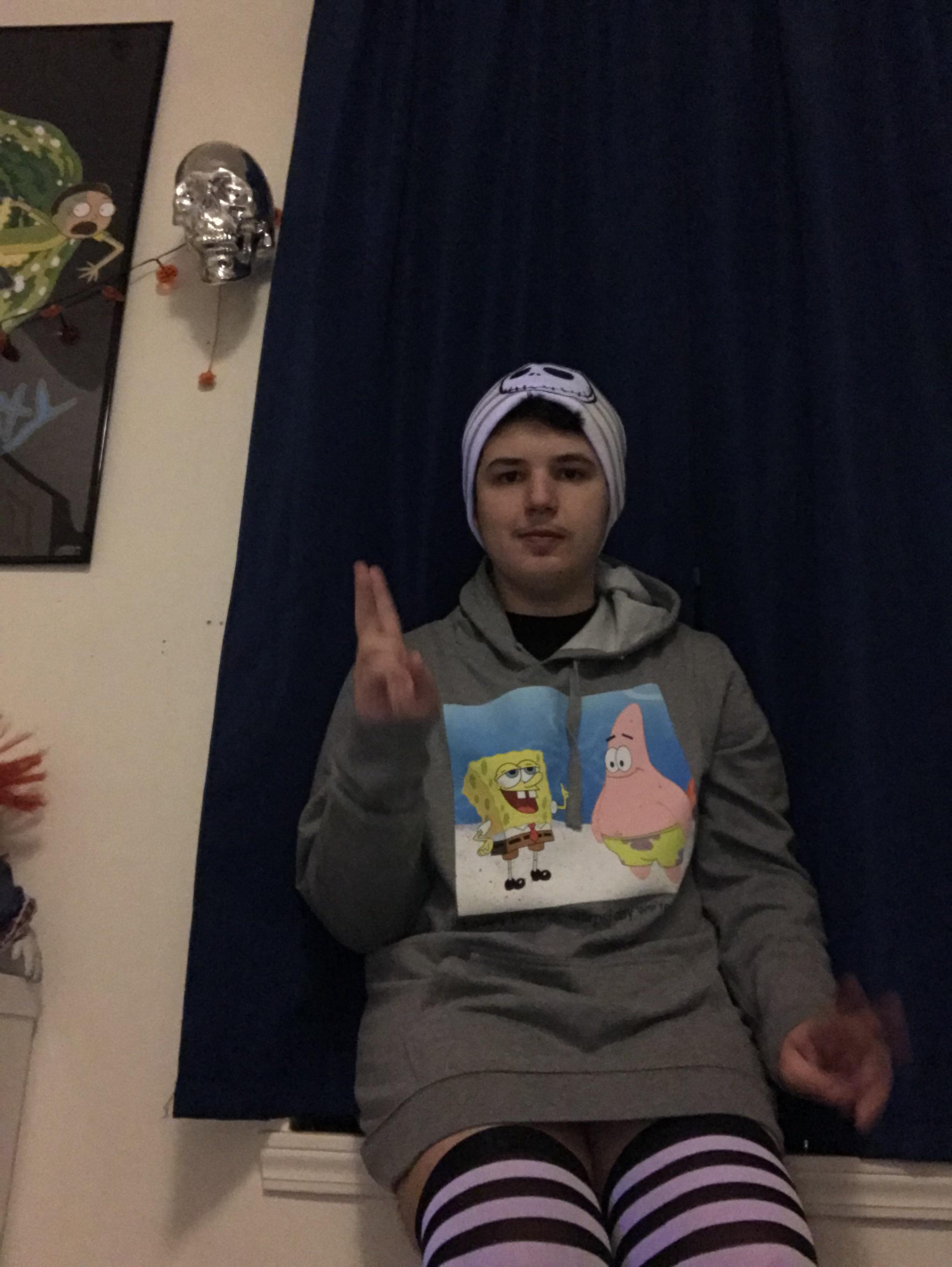 HellOwO:3 | Scrolller