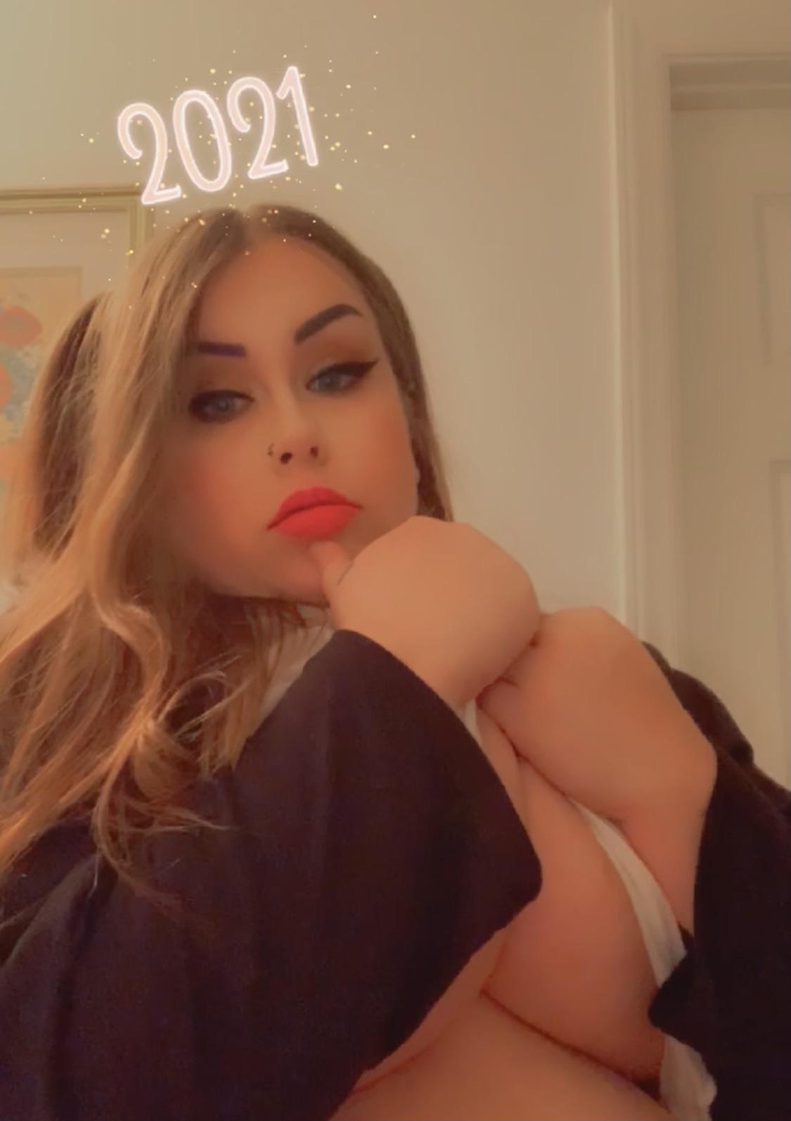 Help me daddy please :( | Scrolller