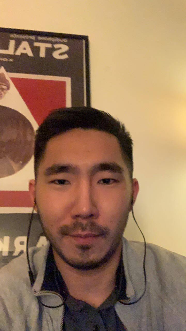 Help me find glasses for my face shape, please. | Scrolller