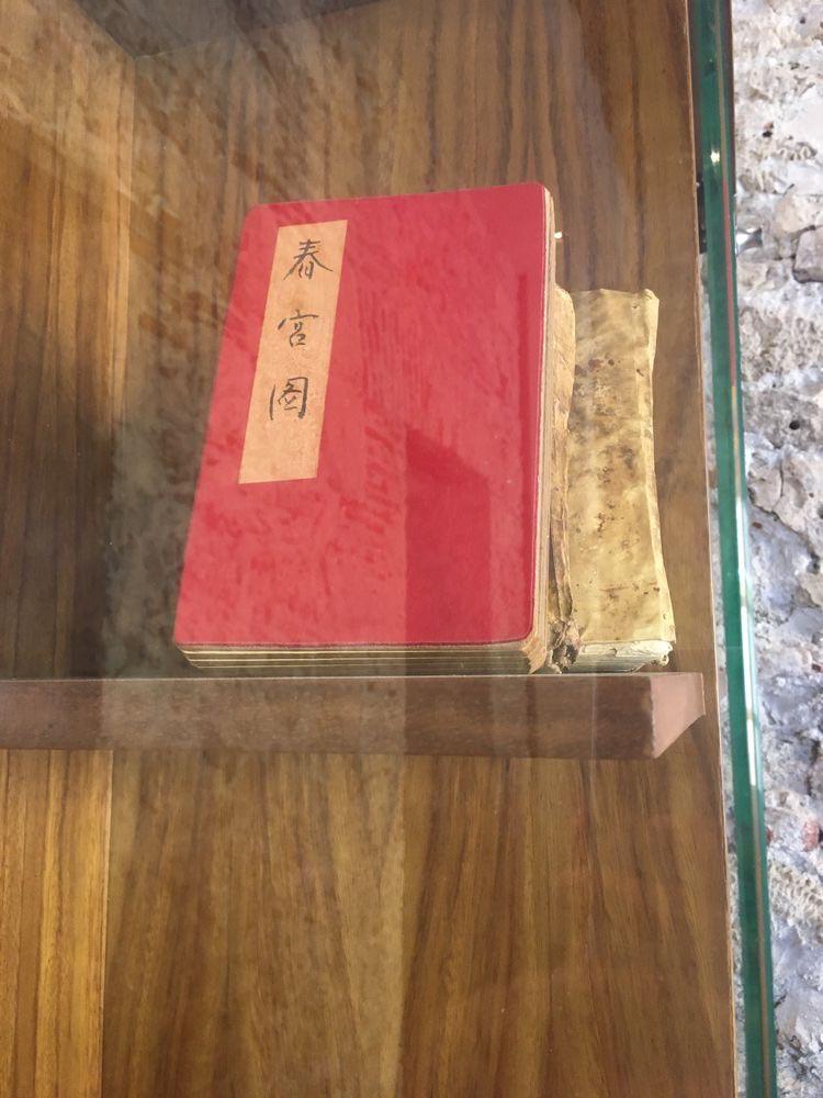 Help me r/kanji please I need to know if the last kanji is 圖 and how I can write it in cursive ...