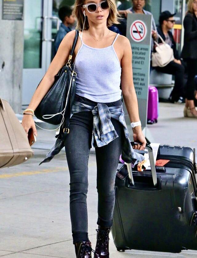 Help with your bags lady? | Scrolller