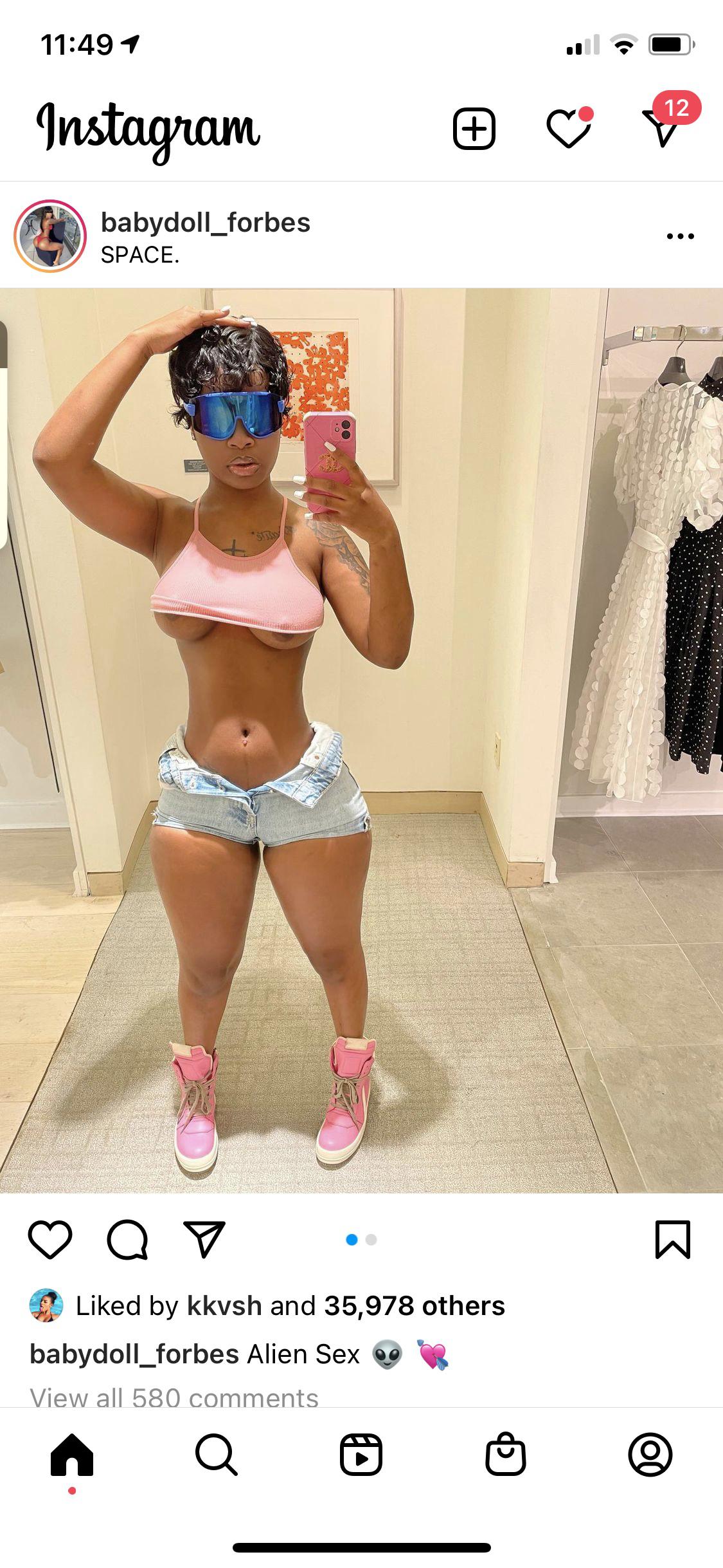 HER PAGE JUS GOT DELETED FOR THIS | Scrolller