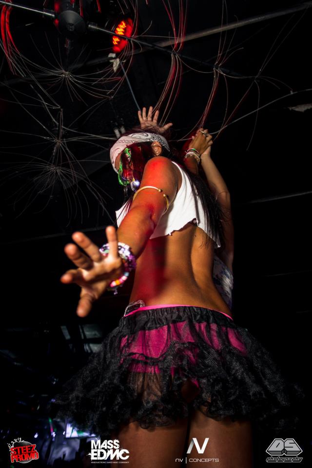 Her Rear | Scrolller