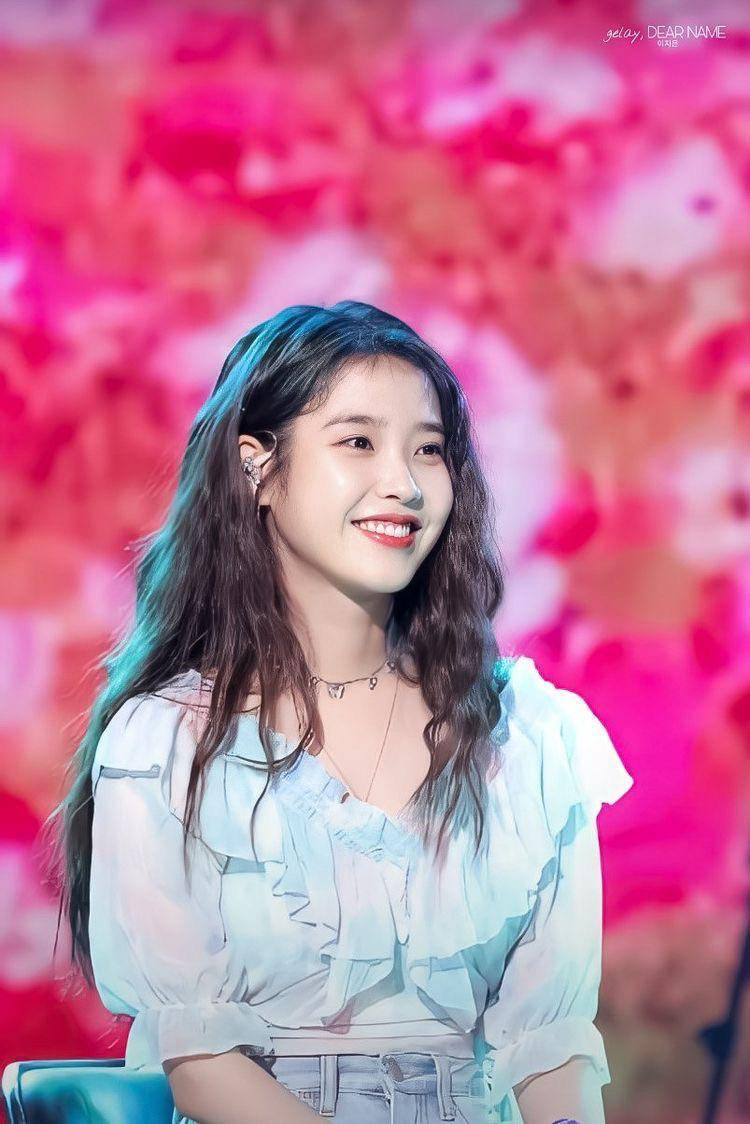 Her smile is so precious | Scrolller