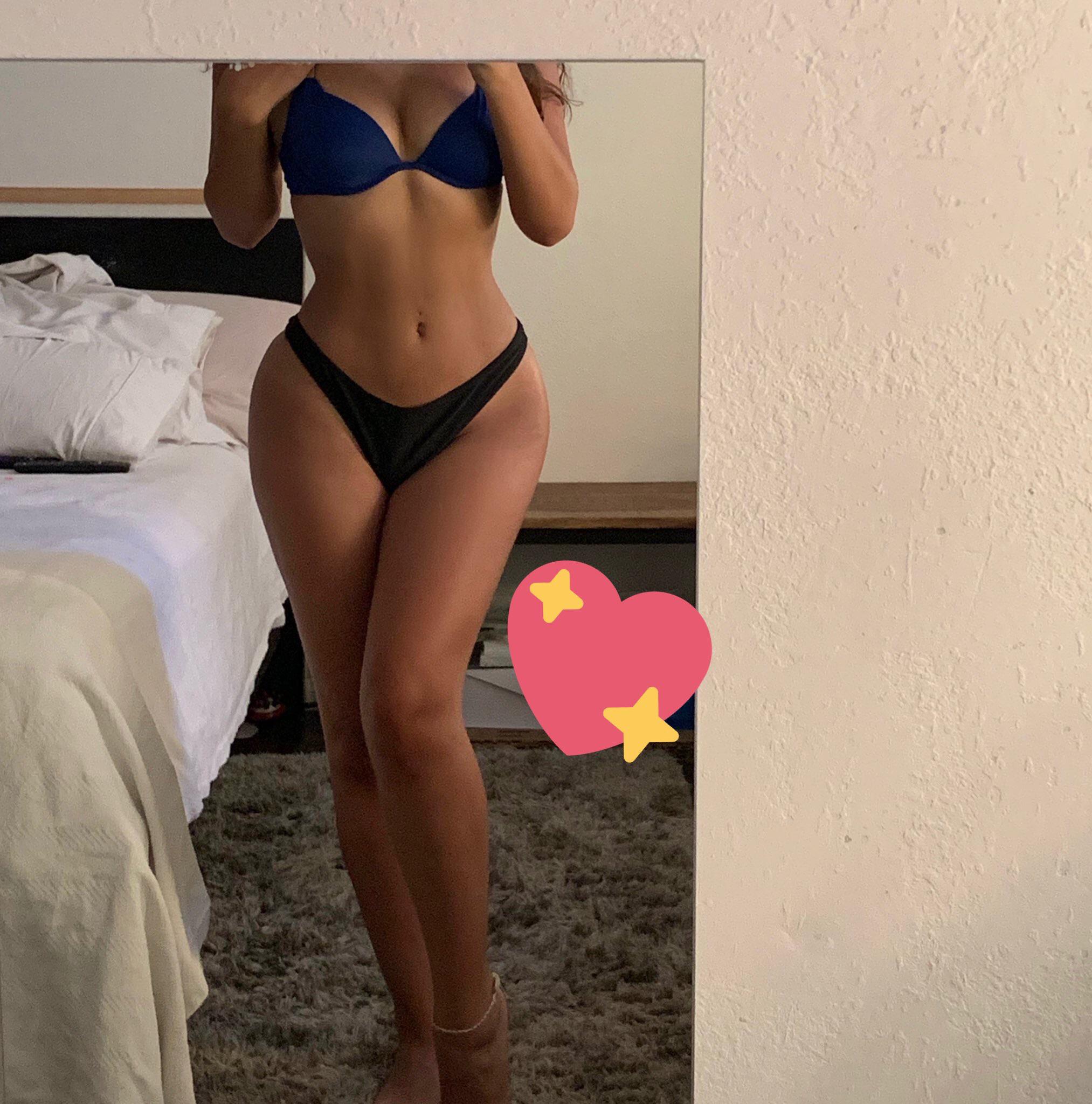 Her waist 🤤 | Scrolller