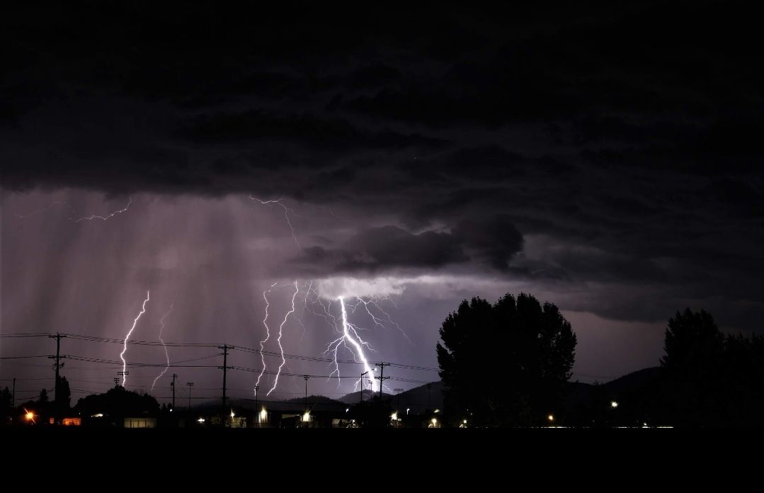 Heres a shot I took from a somewhat rare photographable thunderstorm that rolled north of Post ...