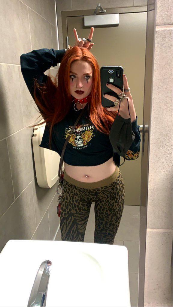 Heres Me And My Lil Midriff Which Im Desperate To Improve Link In The Comments To Explain
