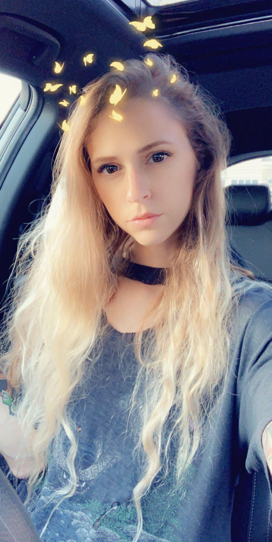 Hey cum see me ️ | Scrolller