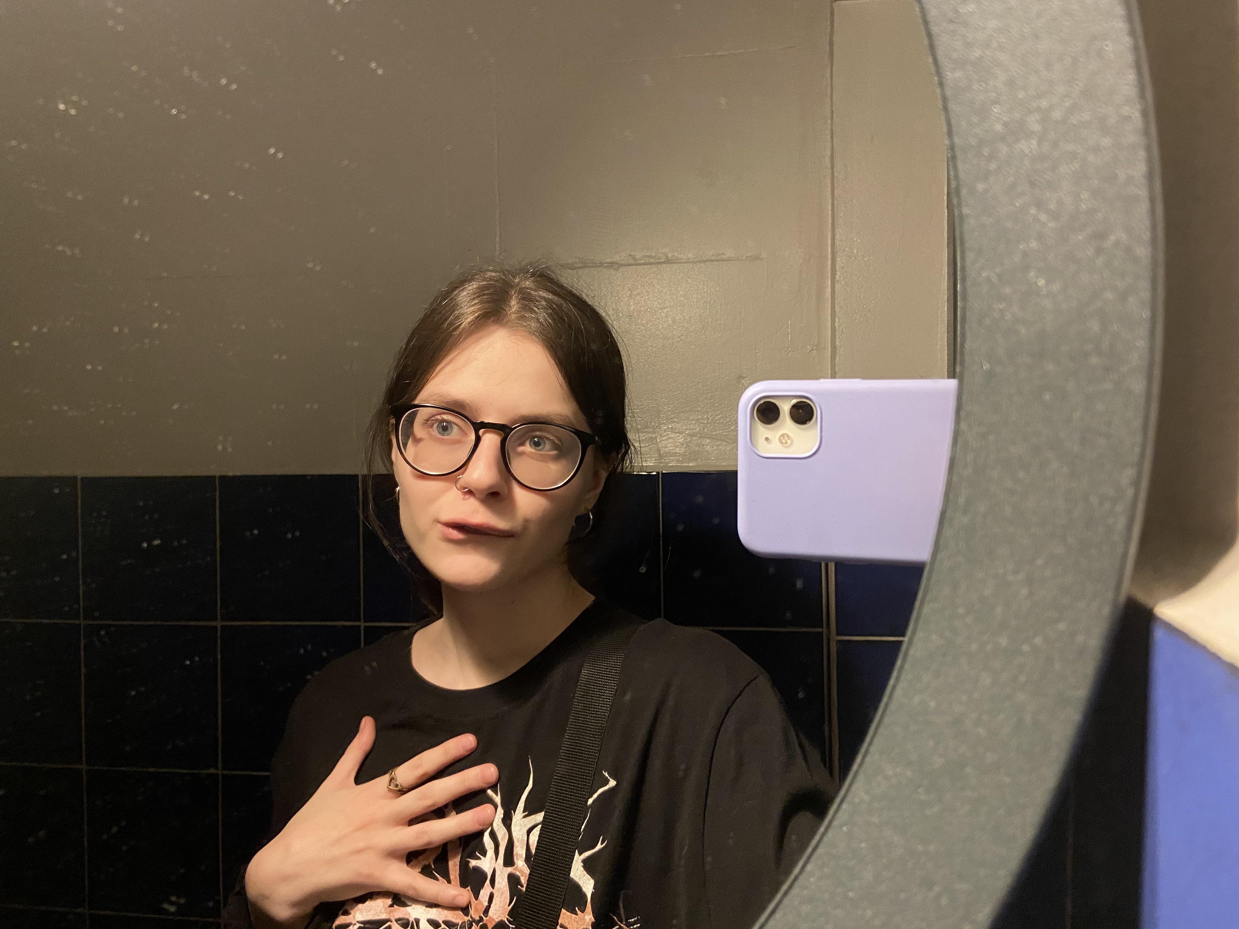 hey! 💕 | Scrolller