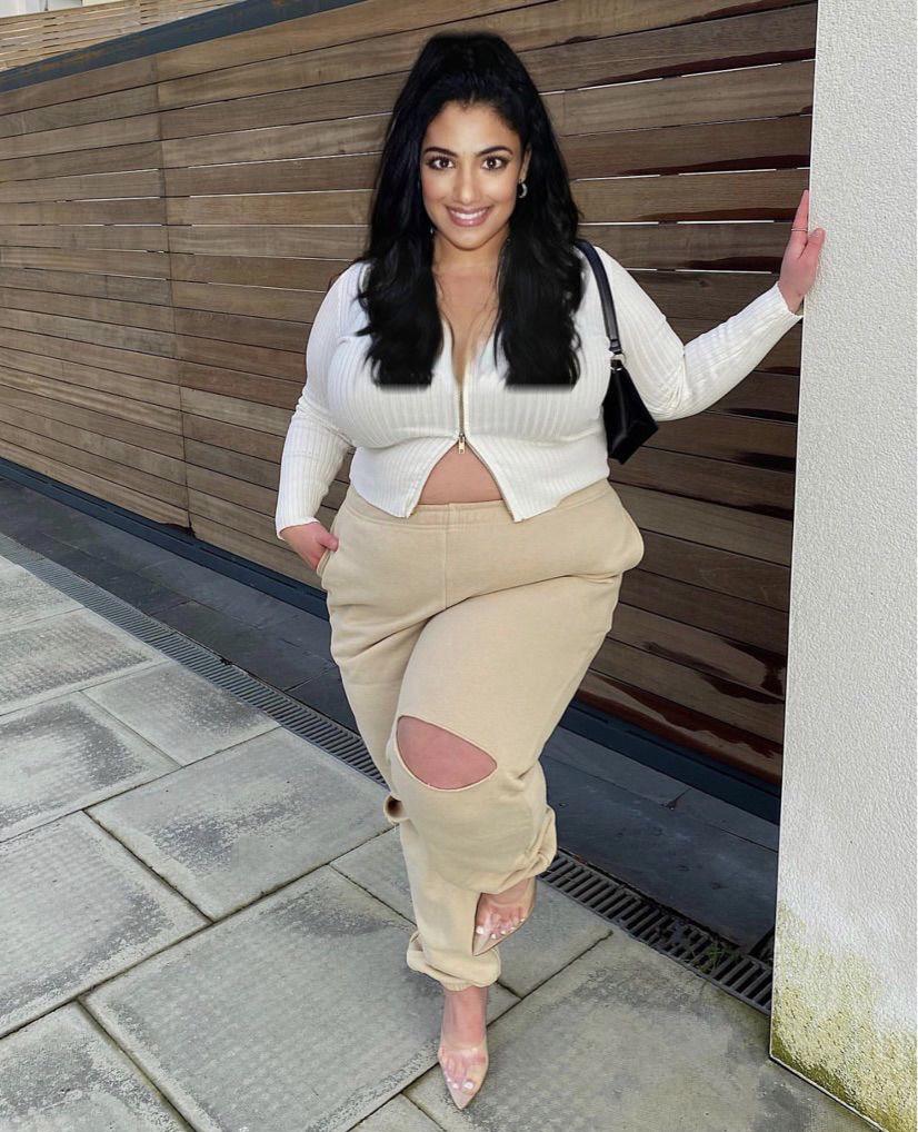 Hey Darlings! ️ much love xxx | Scrolller